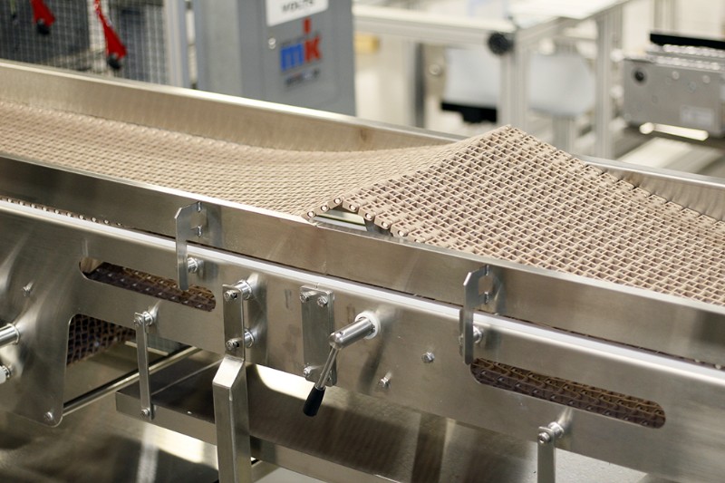 Stainless Steel Conveyors | Sanitary Washdown Conveyors | mk